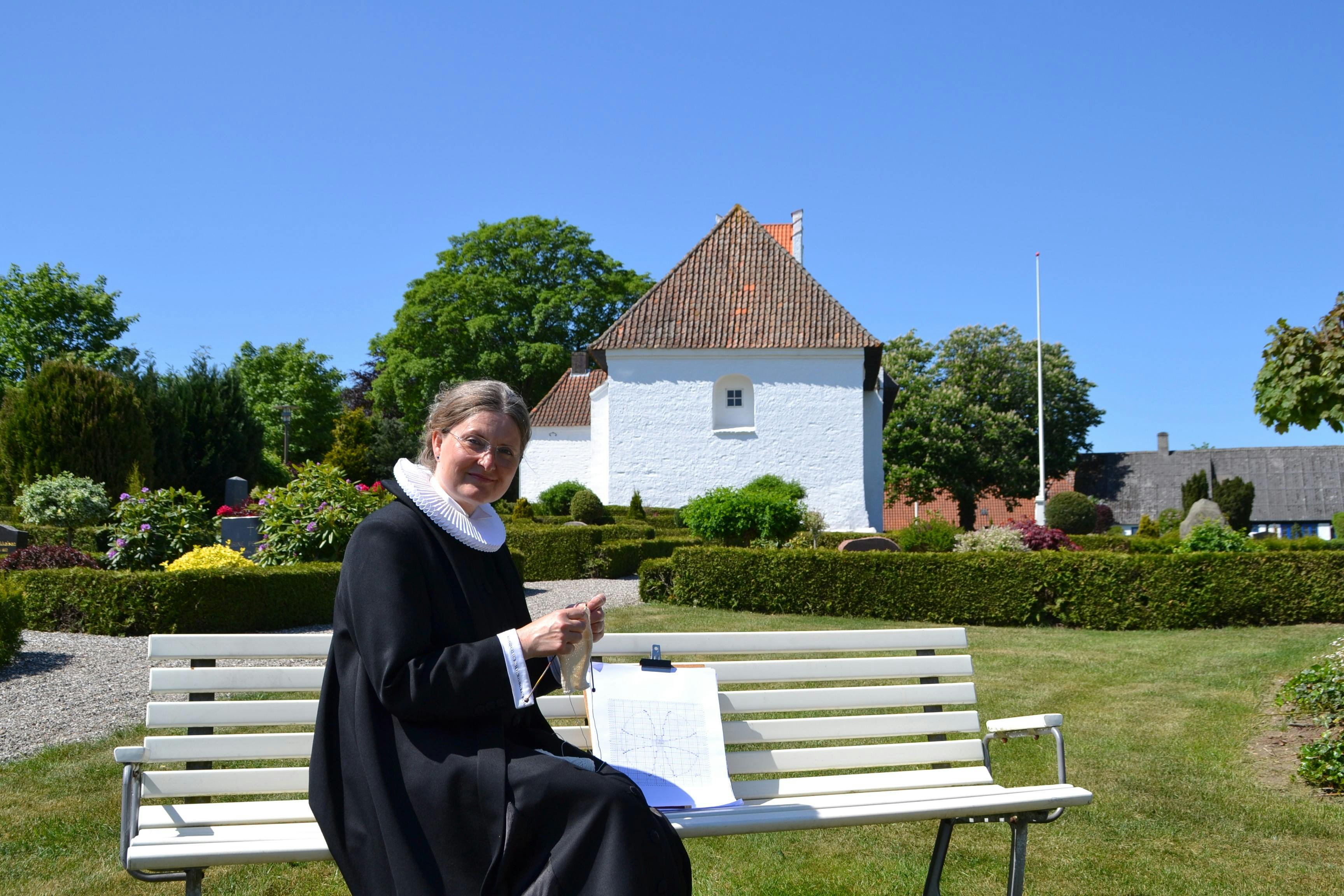 Ann Maj fik ideen med strikkede dåbsklude | Familie Journal