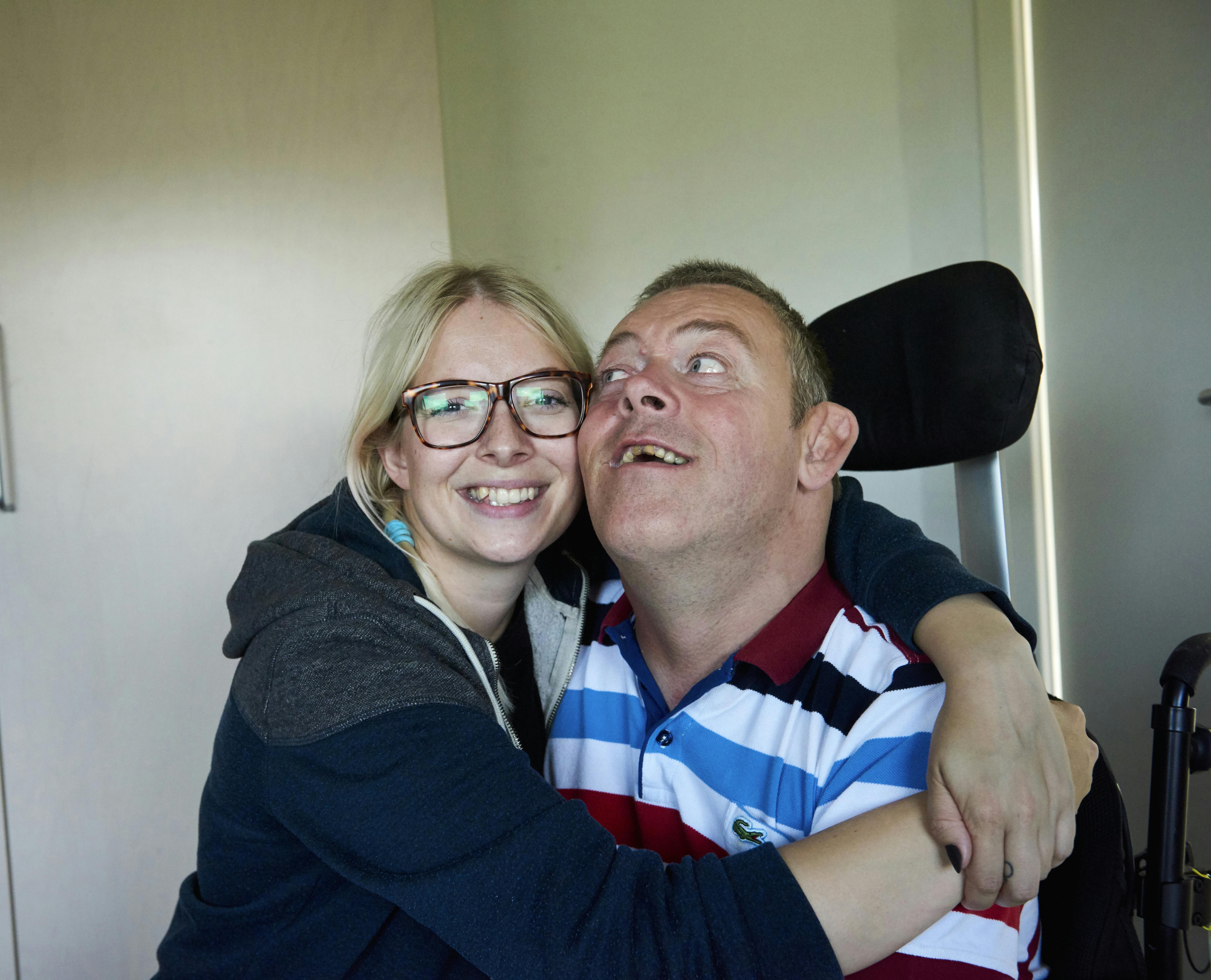 En "Spasser og Passer" laver video sammen | Familie Journal