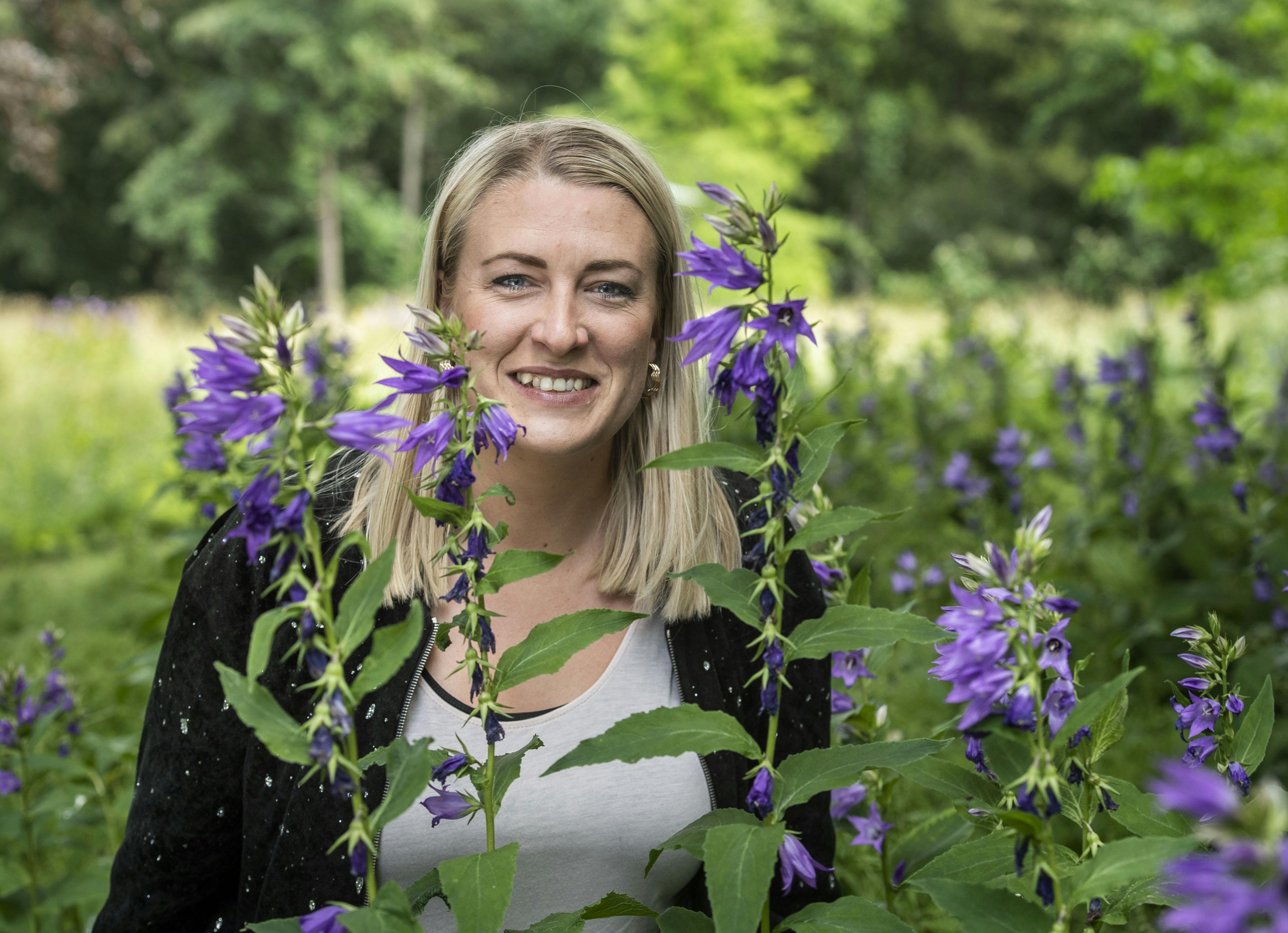 Vicky Knudsen: Slapper allerbedst af med at nørde i naturen | Familie ...